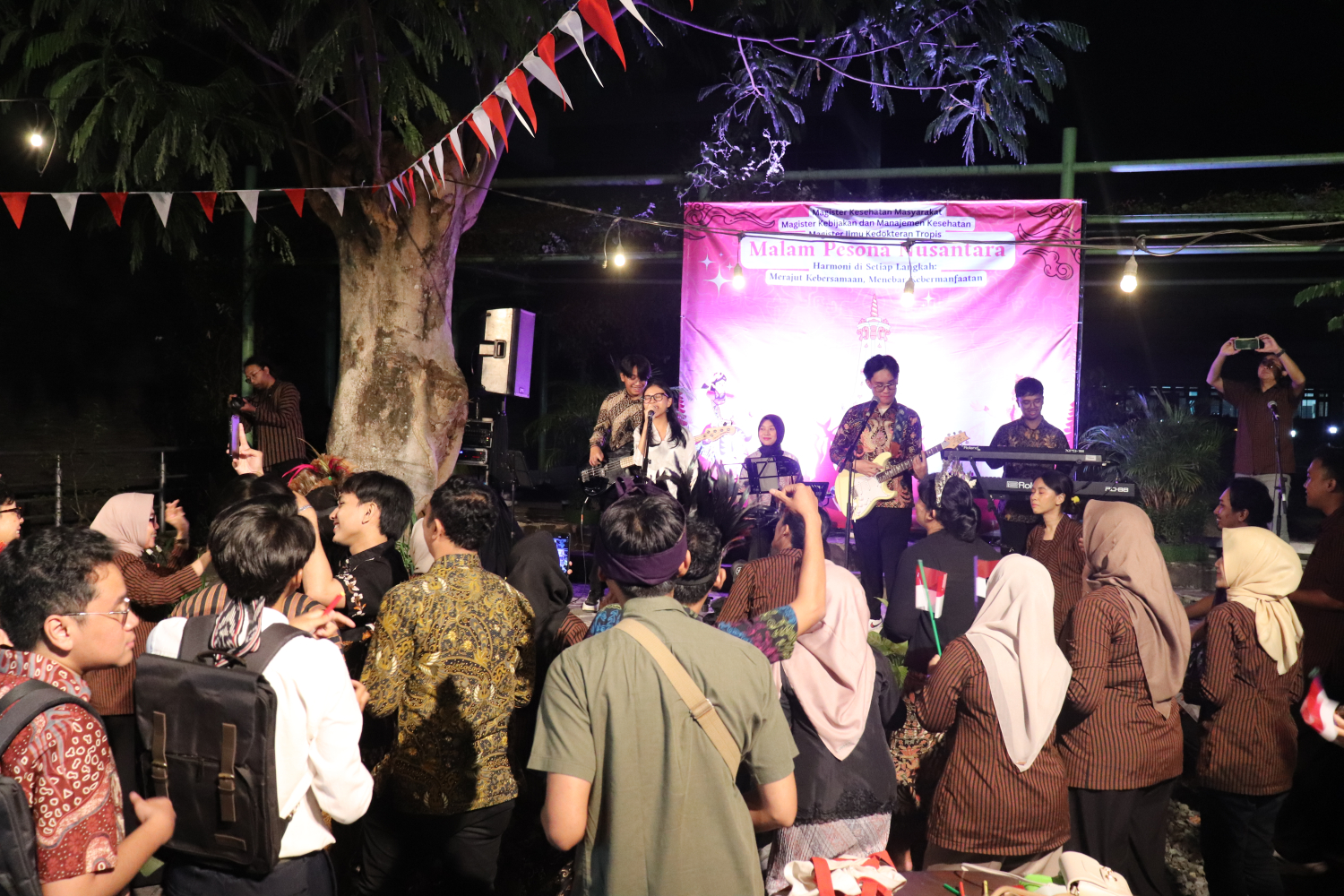 Outbound & Welcome Party Mahasiswa Baru MKM, KMK, IKT Angkatan 2024 ...